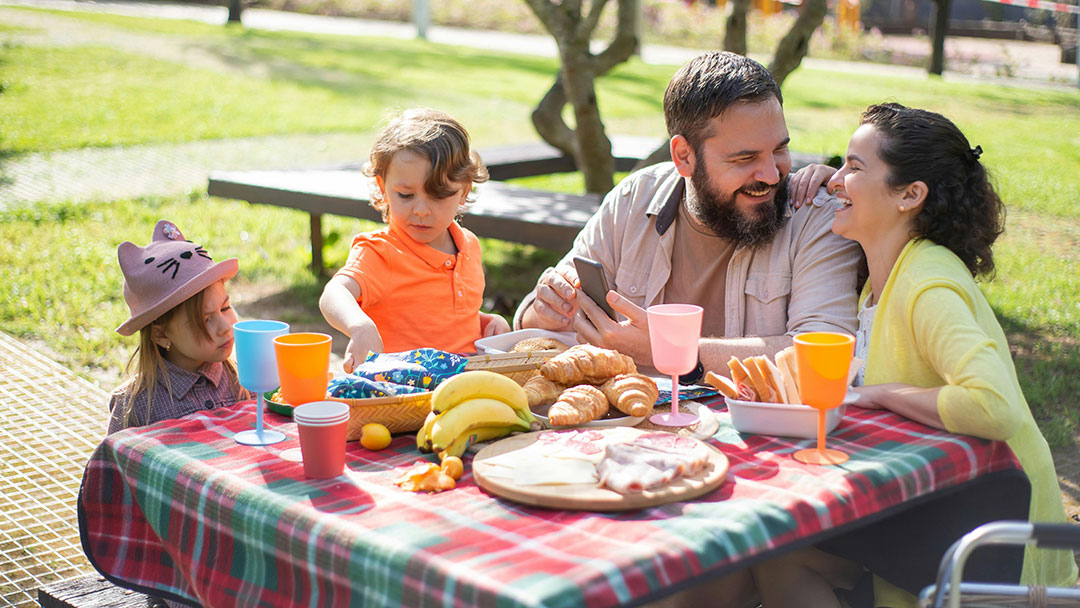 Thinking of Getting a Family Dog? What Aussie Parents Should Know First